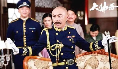 正在熱播張衛健主演的大帥哥用了小寶的台詞，這中間會有什麼聯繫 每日頭條