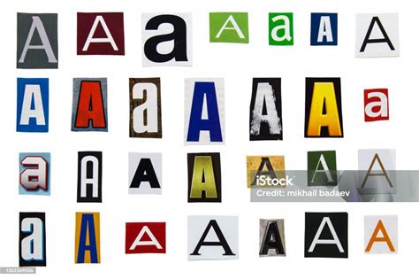 알파벳 문자 잡지 종이에서 절단 흰색 배경에 고립 된 편지 A와 신문 클리핑 익명 텍스트 개념입니다 낱말에 대한 스톡 사진 및