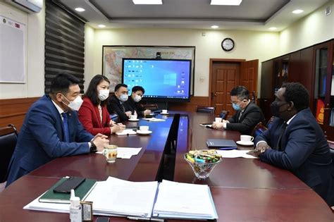 ЭМ ийн сайд НҮБ ын Хүүхдийн сангийн суурин төлөөлөгчийг хүлээн авч уулзав