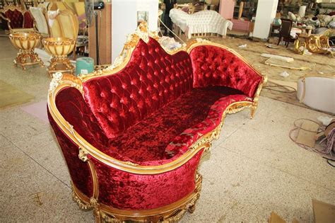 Европейские диваны из натурального красного дерева