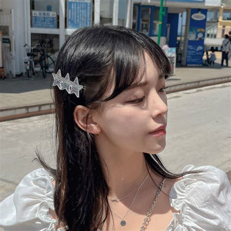 키치무드⭐포인트템 묶음할인 미니 헤어핀 아이돌 포인트템 Y2k 사이드 옆머리 별 헤어 집게삔 지수 제니 장원영 카리나 헤어핀 머리핀 실핀 스타 실삔 4col 에이블리