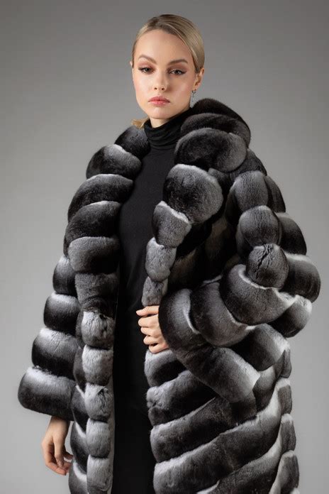 Car Length Chinchilla Fur Coat With Wide Fit Skandinavik Fur
