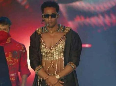 بعد عاصفة ملابسه ما هي العقوبة المتوقعة على محمد رمضان؟