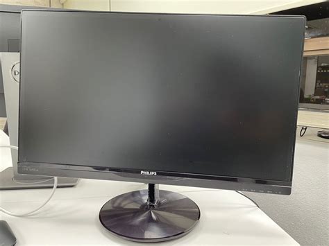 Philips 24 Inch Led Monitor 電腦＆科技 電腦周邊及配件 電子屏幕 Carousell