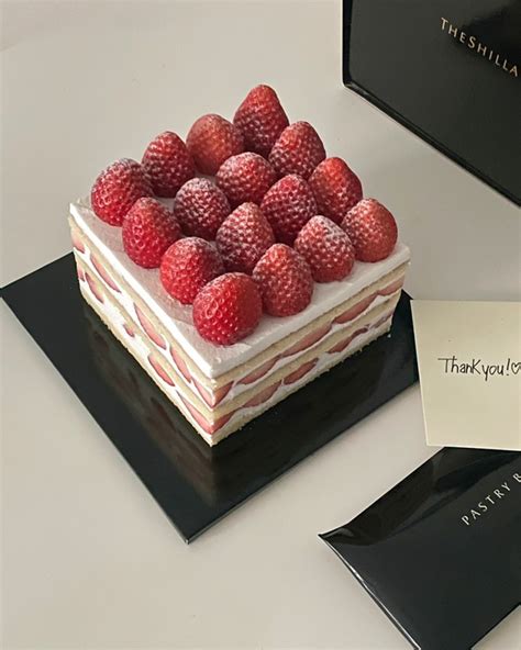 기념일 케이크추천 신라호텔 패스트리부티크 딸기케이크 예약 가격후기 롯데호텔 델리카한스 비교 네이버 블로그