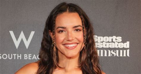 Mady Dewey Honors SI Swim Icon Cheryl Tiegs During Miami Swim Week Sports Illustrated Lifestyle