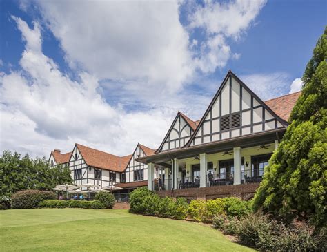 Tudor Architecture Explained History And Characteristics Homedit