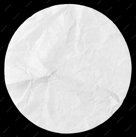 검은 배경에 고립 된 빈 흰색 원 모양 레이블 구겨진 종이 조각 템플릿 이랑 프리미엄 사진