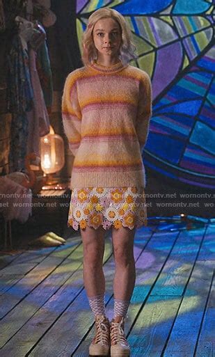 Enid Sinclair Outfits And Fashion On Wednesday Emma Myers