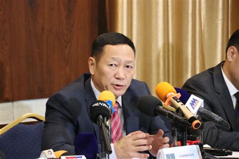 Газрын багц хуулийн шинэчилсэн найруулгын төслийн талаар мэдээлэл хийлээ