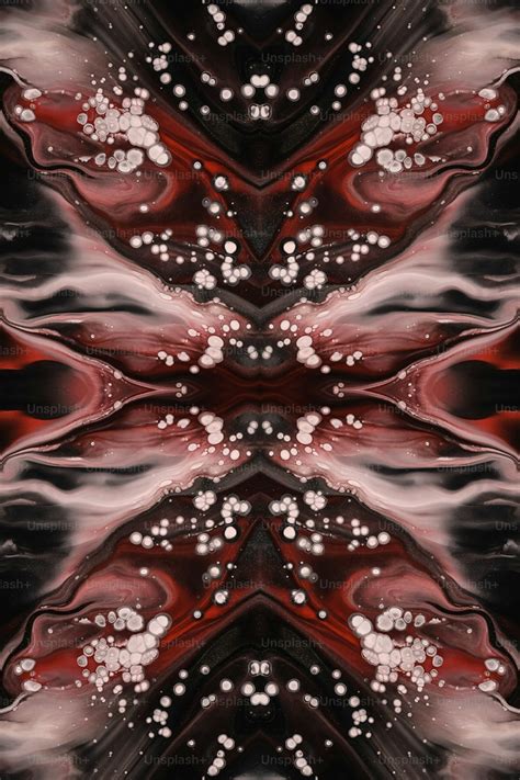 흰색 꽃이 있는 빨간색과 검은색 배경 사진 Unsplash의 무늬 이미지