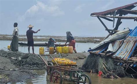 ကုလားတန်နှင့် မယူမြစ်ကြောင်းရှိ ရွာ ၇၀ ကျော် ဆားငန်ရေဝင်သဖြင့် သောက်သုံးရေ အခက်ကြုံ