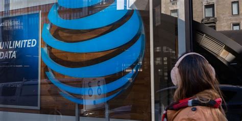 Atandt Says Hacker Stole Call Text Data On Nearly All Its Wireless Customers Wsj