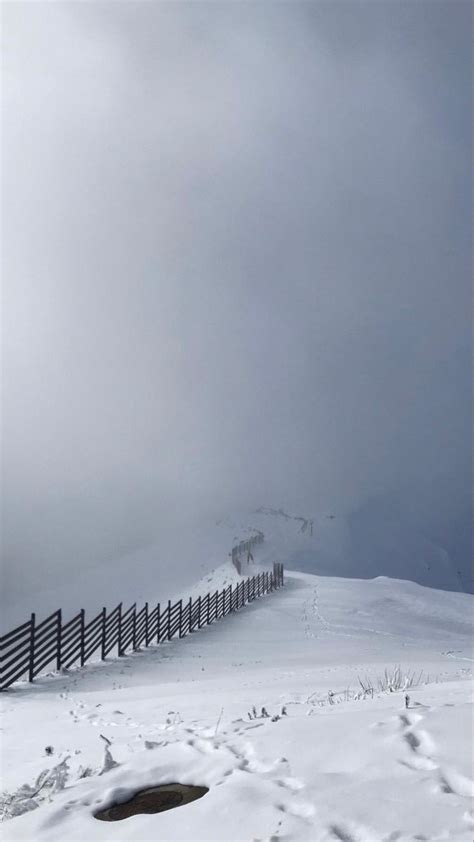 горы в облаках Пейзажи Фоновые рисунки Страшные фото
