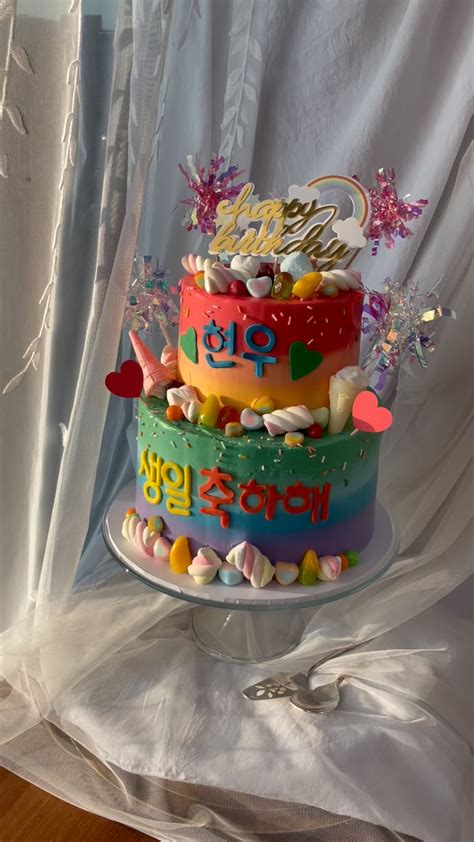 생화케이크 피규어케이크 베이킹랩37 이 디자인은 프로포즈용 케이크를 주문하셨던 고객분으로부터 시작되었어요 어느 계절에 어떤 꽃으로 제작해도 예쁘지요♡ 한 줄만 빙