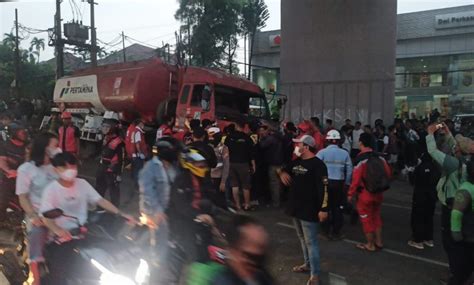 Kecelakaan Tragis Renggut 11 Nyawa Klik Balikpapan