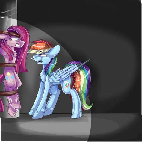 Dead Rainbow Dash Vs Pinkamena