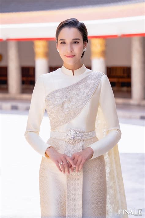 มงคลแรกของชีวิต หยาดทิพย์ เมฆ เข้าเฝ้ากราบสักการะพระสังฆราช รับน้ำพระพุทธมนต์ The Bangkok