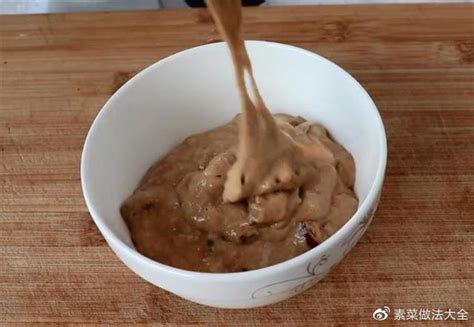 红枣发糕不用出去买，教你最简单的枣糕配方，香甜松软又好吃
