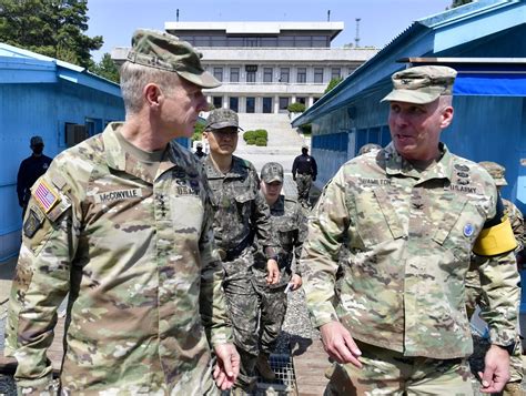 Us Army Outreach On Twitter Rt Armychiefstaff Honored To Visit S