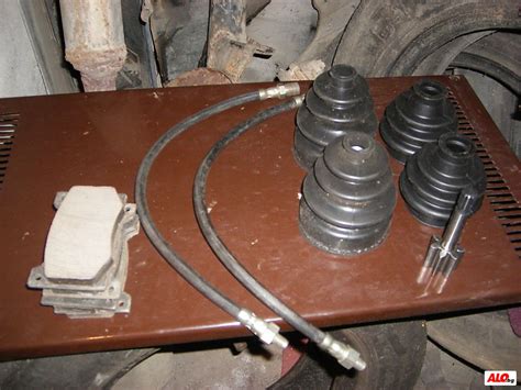 Продавам части за Москвич Фарове Стопове Мигачи Резервни части консумативи аксесоар