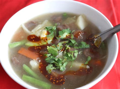 西安正宗肉丸胡辣汤 西安典秦陕西小吃培训中心