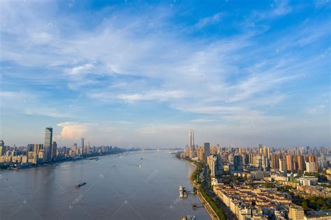 武汉城市建筑群晴天建筑群长江两岸航拍摄影图配图高清摄影大图 千库网