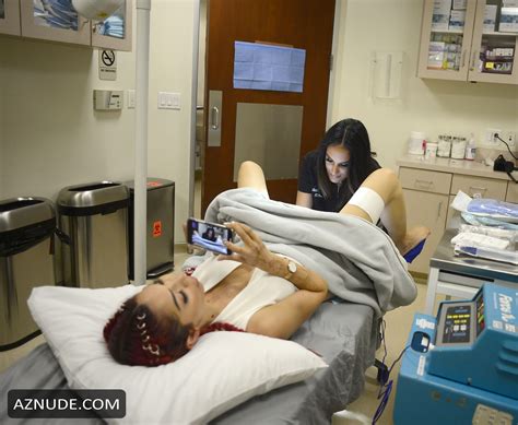 Farrah Abraham Records Labiaplasty Surgery On Social Media By Dr