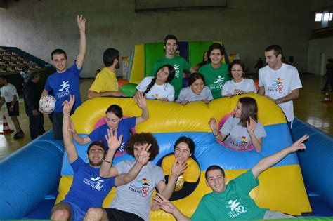 მოხალისეებმა სტუდენტურად იხალისეს კვირის პალიტრა