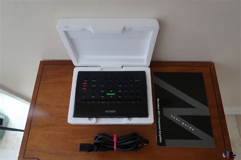 meridian 551 with rare mc card option remote and user guide original