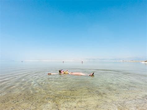 Complete Guide Swimming In The Dead Sea 2023 A Broken Backpack