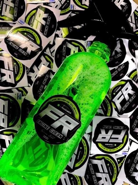 น้ำยาล้างรถสูตรเข้มข้น น้ำยาเคลือบปาล์ม ขนาด 1 ลิตร ทำความสะอาดได้ดีไม่ทิ้งคราบ Kcm Shop