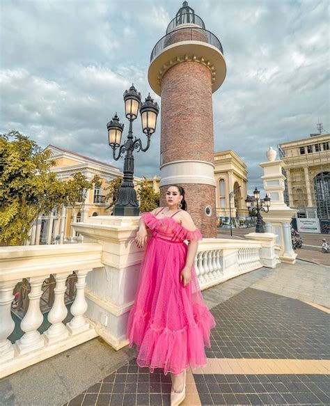 ឃើញមានសា ច់ចឹងមែន ផេន ខេត ស្លៀកអ្វីក៏សម Khmerload Cambodia Latest News