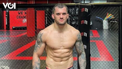 Offered To Perform At Ufc European Mma Fighter Chooses One