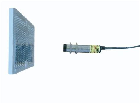 Retro Reflective Photoelectric Sensor At Rs Piece Retroreflective Sensors In Nashik ID