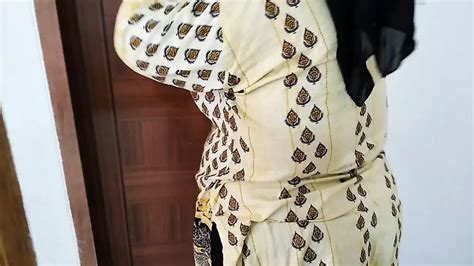 Moti Gand Wali Depali Aunty Ko Sat Kya Kand Uska Beta Ne Anal Anal