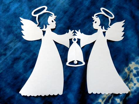 260 шаблонов из бумаги для украшения окон на Новый год 2025 Скачать распечатать и вырезать