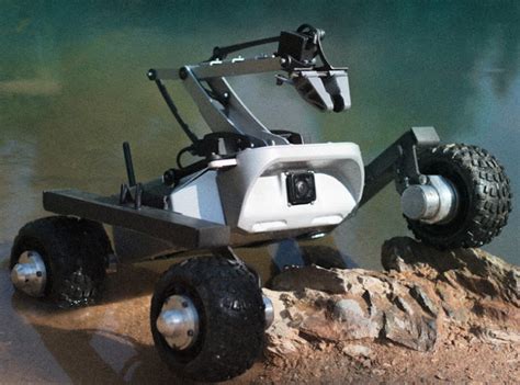 Open Source Raspberry Pi Based Robot Mimics A Martian Rover