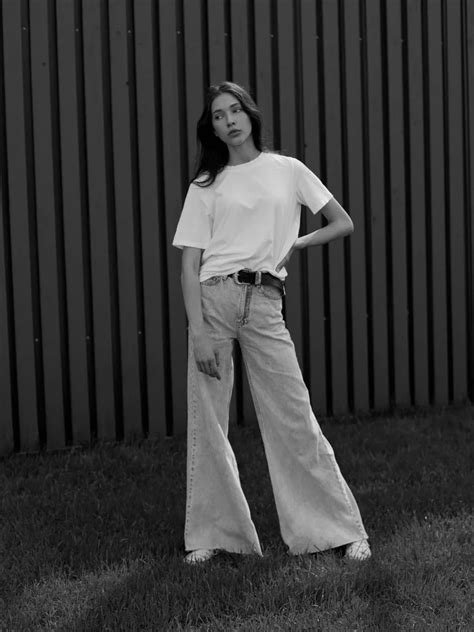 Mari Idol Model Management