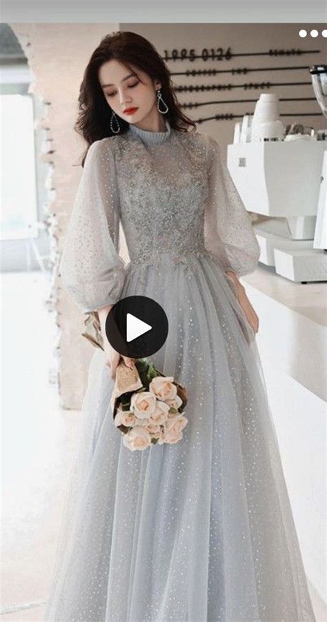 Pin By Istollthebananamilk On Gowns Casual Prom Dresses Prom Dresses