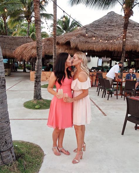 Kristen Mckenzie S Feet I Piedi Di Kristen Mckenzie Celebrities Feet