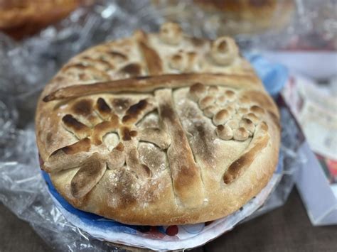 Подредиха изложба базар на обредни пити в подкрепа на Калин снимки