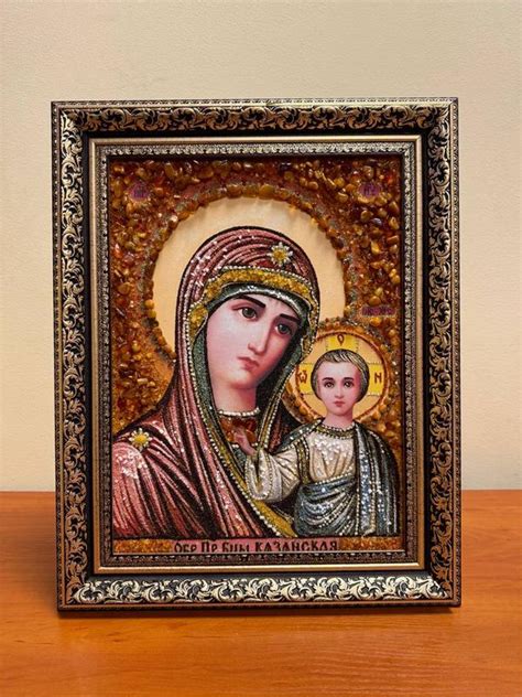 Ікона з бурштину «богородиця з ісусом — ціна 767 грн у каталозі Картини Купити товари для дому