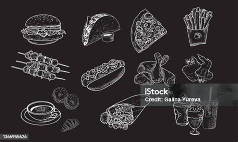 분필이 있는 칠판에 새겨진 스케치 스타일로 패스트푸드 컬렉션 분필에 대한 스톡 벡터 아트 및 기타 이미지 분필 음식 햄버거 류 Istock