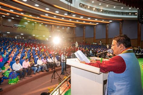 Nrsridhar Reddy ಸ್ವಯಂಪ್ರೇರಿತರಾಗಿ ಕೋವಿಡ್ ‌19 ಲಸಿಕೆ ಪಡೆಯಿರಿ ಸುರಕ್ಷತಾ ಕ್ರಮಗಳನ್ನು ಅನುಸರಿಸೋಣ