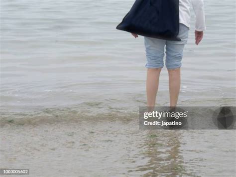 Wetting Jeans Photos And Premium High Res Pictures Getty Images