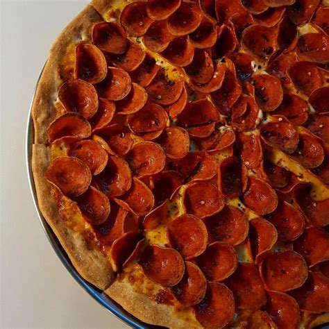 홀리데이세븐펍 음식점 │ 에스콰이어 │ 패션 매거진 패션 잡지 남성지