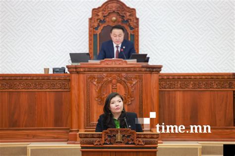 УИХ ын гишүүн М Нарантуяа Нара УИХ ын гишүүнийг эргүүлэн татах хууль санаачилна гэж мэдэгдлээ