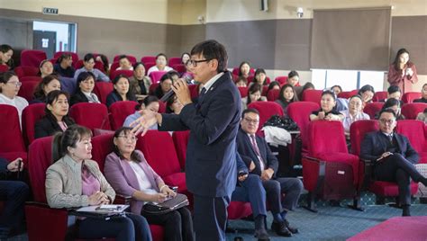 Цэцэрлэгийн эрхлэгч нартай уулзаж эхэллээ Боловсрол шинжлэх ухааны яам