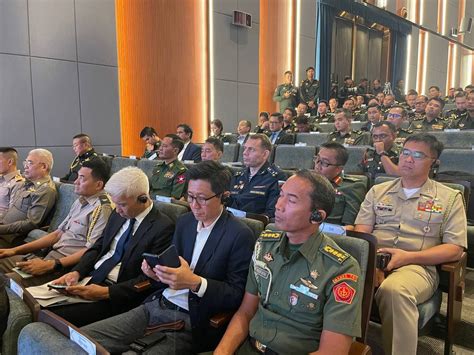 ប្រមុខការពារជាតិកម្ពុជាបញ្ជាក់ថា មិនអនុញ្ញាតឲ្យមានមូលដ្ឋានកងទ័ពបរទេសលើទឹកដីកម្ពុជាឡើយ